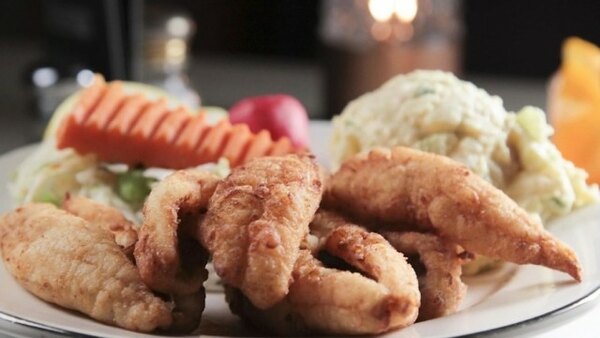 Bizarre Foods: Delicious Destinations Season 7 Episode 6