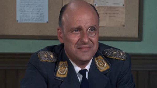Hogan's Heroes Season 2 Episode 16 Recap