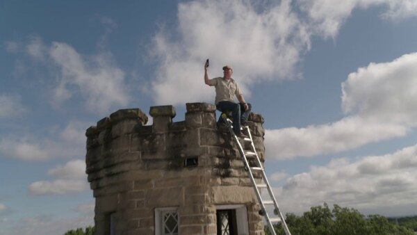 Fixer Upper: The Castle Season 1 Episode 2