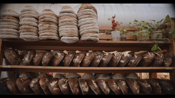 World Eats Bread Season 1 Episode 1