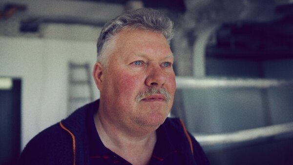 I hælene på en svindler Season 1 Episode 1