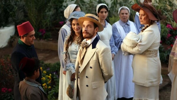 Portrait of a Scandalous Family Season 1 Episode 1