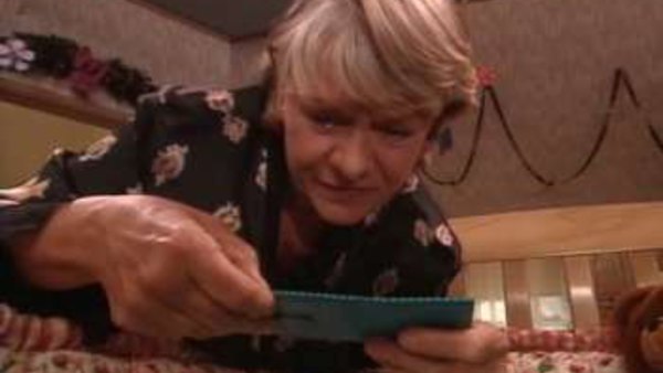 Roseanne Season 9 Episode 24 Recap