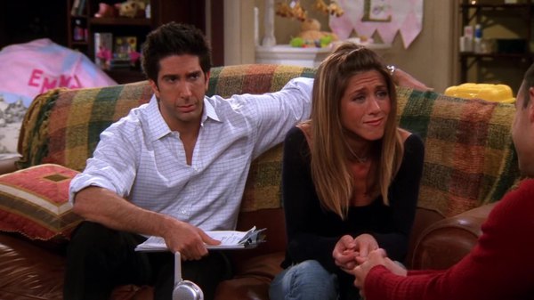 Screencaps of Friends Season 9 Episode 6