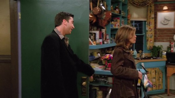 Screencaps of Friends Season 2 Episode 15