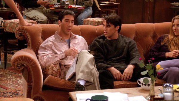 Screencaps of Friends Season 1 Episode 4
