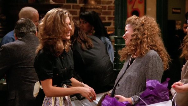 Screencaps of Friends Season 1 Episode 4