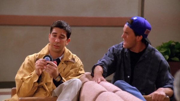 Screencaps of Friends Season 1 Episode 4