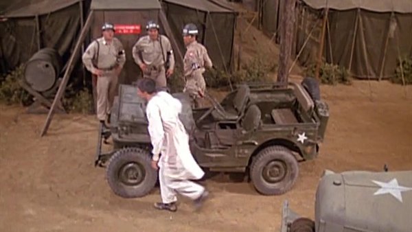 M*A*S*H Season 7 Episode 2 Recap
