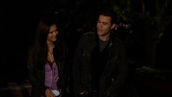 The Vampire Diaries Season 1 Episode 1