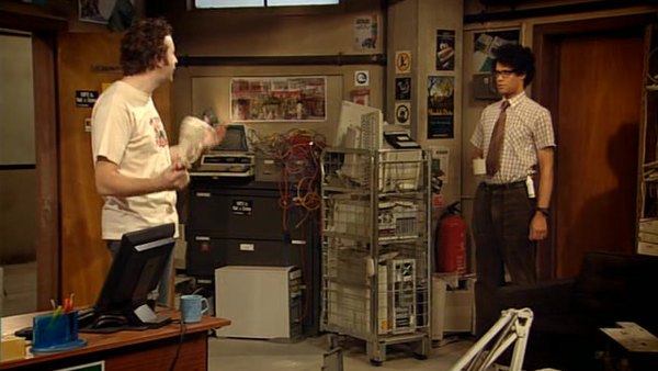 The IT Crowd Season 1 Episode 1