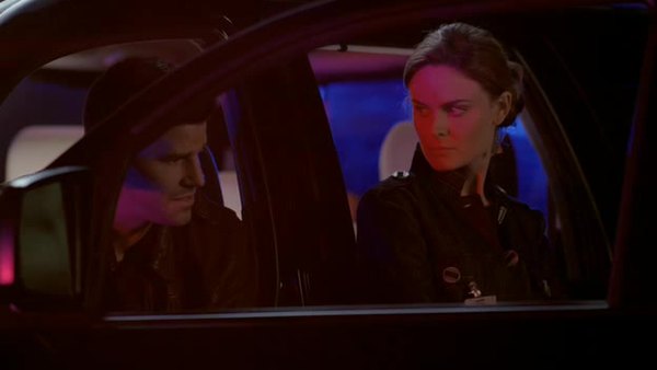 Screencaps of Bones Season 4 Episode 4