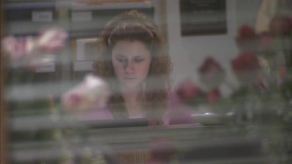 Screencaps of The Office (US) Season 2 Episode 16