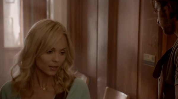 Screencaps of Bitten Season 1 Episode 5