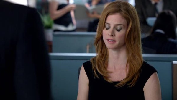 Screencaps of Suits Episode 8