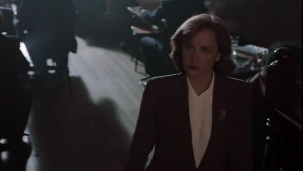 The X-Files Season 1 Episode 1 Recap