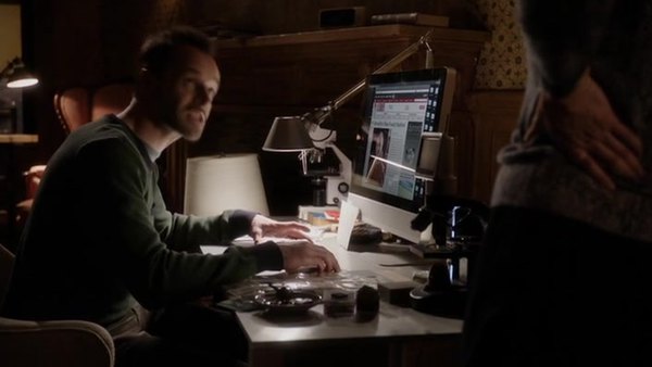 Screencaps of Elementary Episode 22