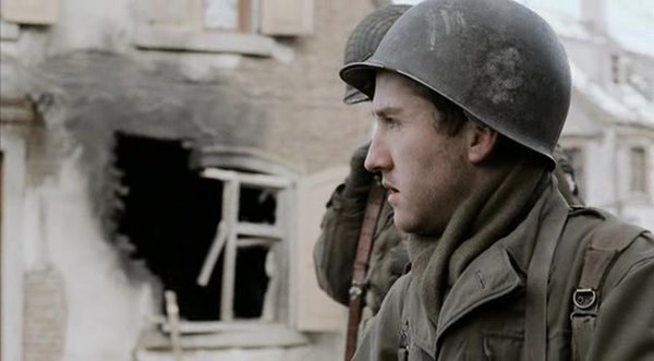 Screencaps of Band of Brothers Episode 8