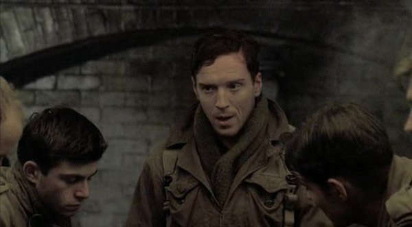 Screenshots of Band of Brothers Season 1 Episode 8