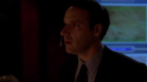 Screencaps of NCIS Season 3 Episode 1