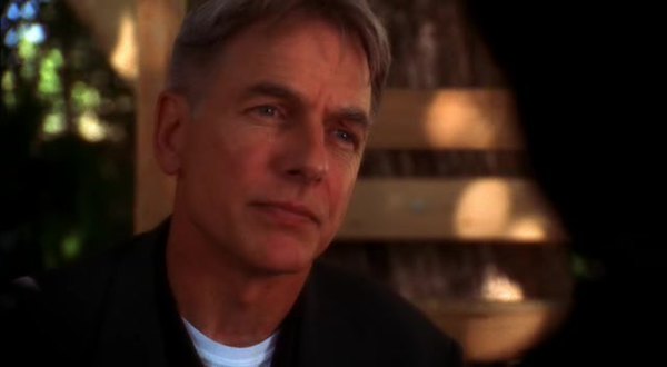 Screencaps of NCIS Season 1 Episode 2