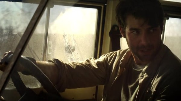 Zoo Season 1 Episode 1