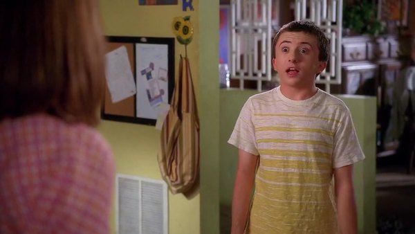 Screencaps of The Middle Season 6 Episode 23