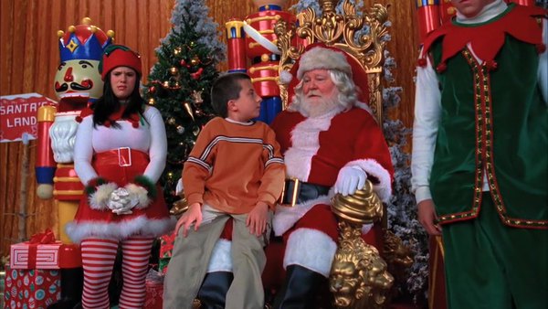 Screencaps of The Middle Season 1 Episode 10