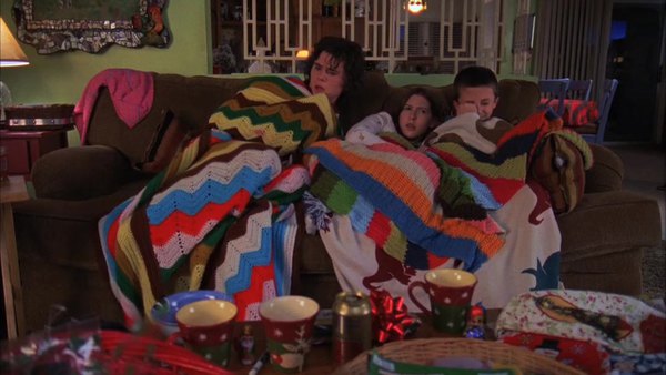 Screencaps of The Middle Season 1 Episode 10