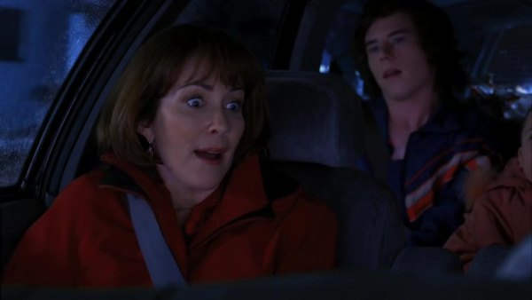 Screencaps of The Middle Season 1 Episode 10
