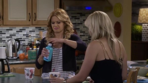 Screencaps of Fuller House Season 1 Episode 11