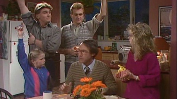 Hey Dad...! Season 1 Episode 1