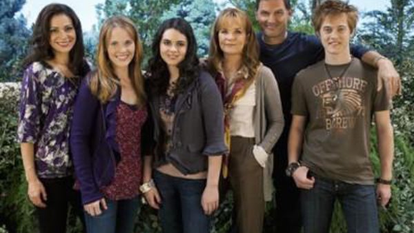 Switched at Birth Season 1 Episode 1 Recap