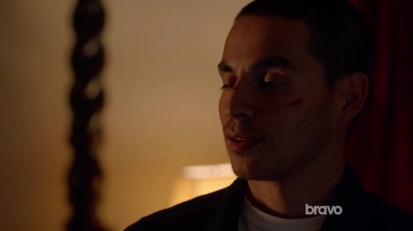 Screencaps of Graceland Season 2 Episode 9