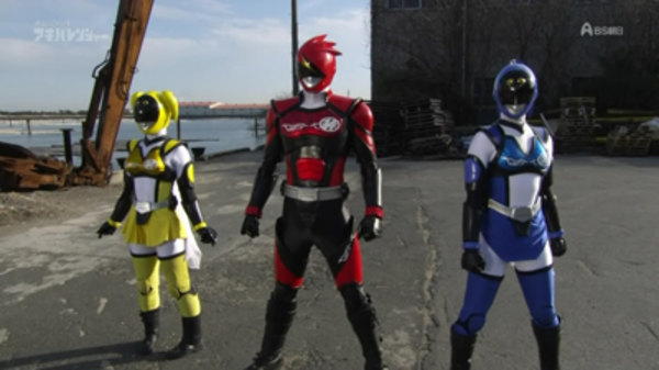 Hikounin Sentai Akibaranger Season 1 Episode 2