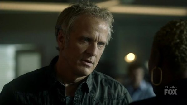 Screencaps of Lucifer Season 3 Episode 7