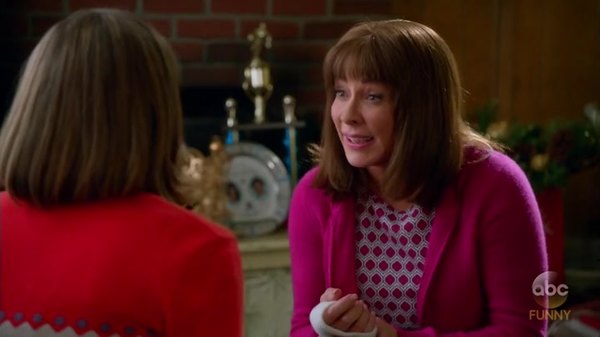 Screencaps of The Middle Season 9 Episode 11