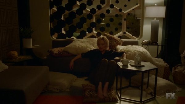 Screencaps of Legion Episode 9
