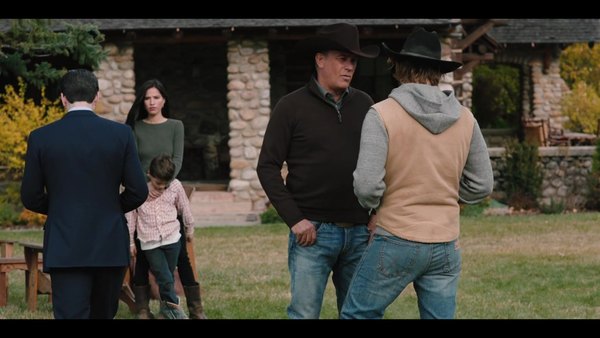 Screencaps of Yellowstone Season 1 Episode 5