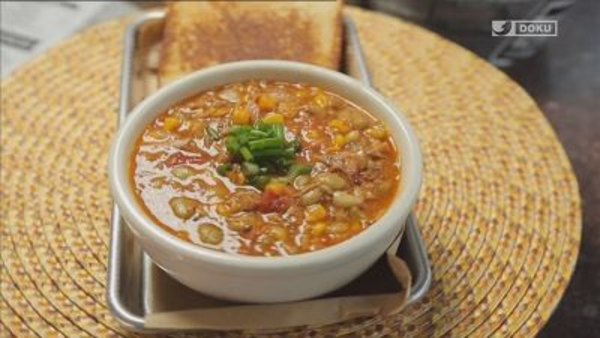 Bizarre Foods: Delicious Destinations Season 5 Episode 19