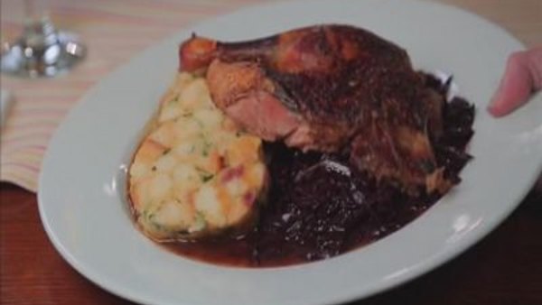 Bizarre Foods: Delicious Destinations Season 6 Episode 6