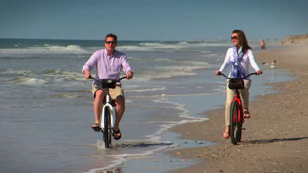 Beach Hunters Season 1 Episode 1