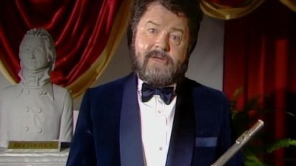 The Benny Hill Show Season 16 Episode 2