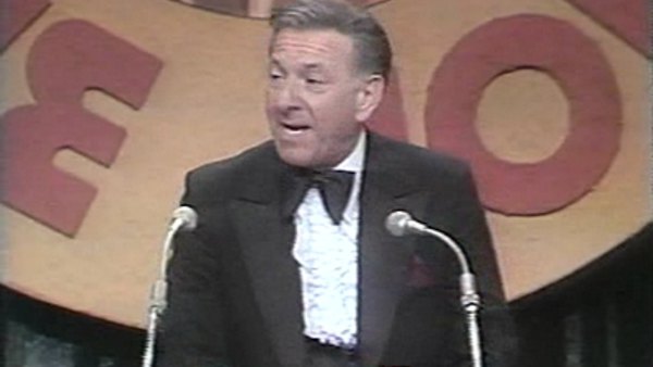 The Dean Martin Celebrity Roast Season 5 Episode 1