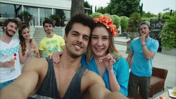 Güneşin Kızları Season 1 Episode 2