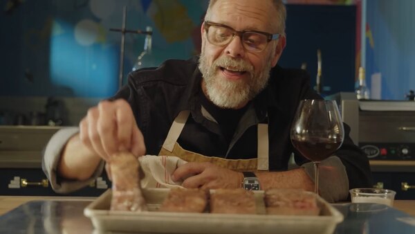 Alton Brown Cooks Food Season 1 Episode 10