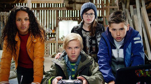 TRIO (TV Series 2014 - 2016)