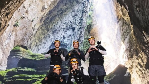 The Adventure Squad: Son Doong Cave Season 1 Episode 1